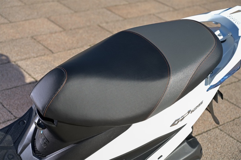 KYMCO GP125i VCBS - バイク - レディスモーターサイクルショー2020 - レディスバイク