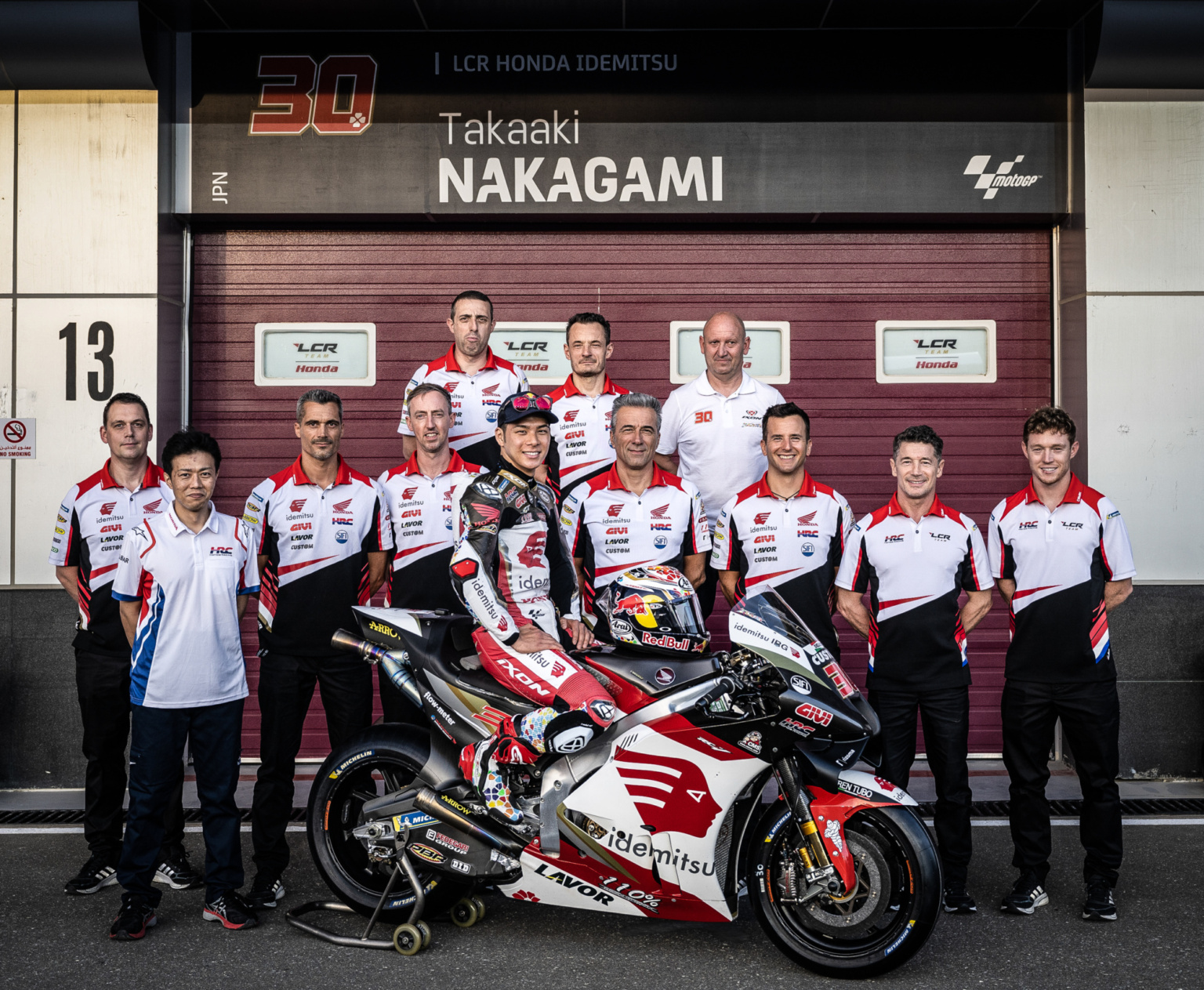 IXONが2022 MotoGPチーム・ライダー応援グッズ販売開始！鈴鹿8耐でもGET可！ - バイクトピックス - レディスバイク